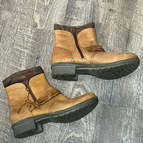 Clarks | Shoes | Clark Brown Leather Boots | Poshmark